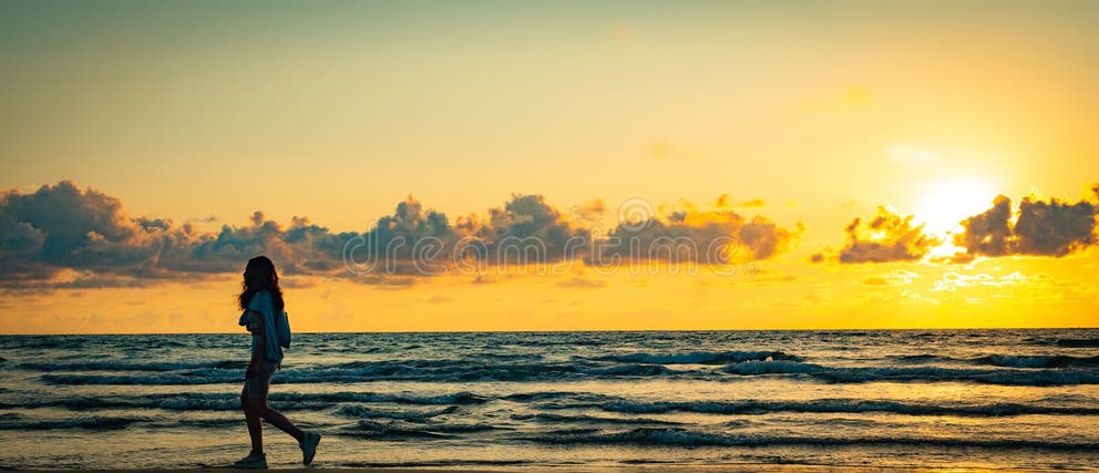 Sunset beach editorial image. Image of sandy, panorama - 204109825