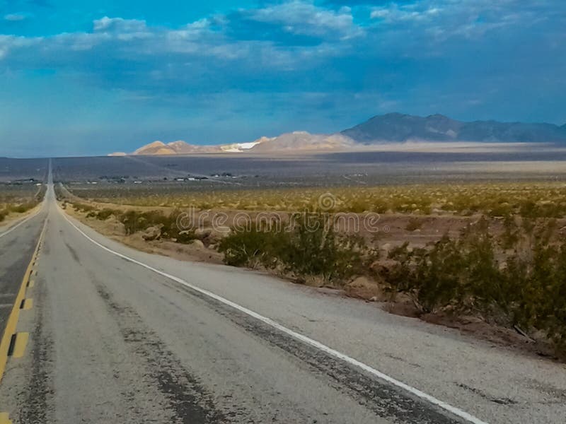 Lonesome Stretch of Highway Stock Image - Image of route, desolate ...