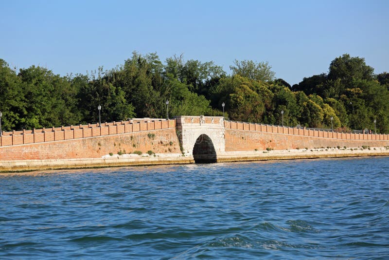 Long Bridge Made with Many Bricks Stock Image - Image of lido, venezia ...