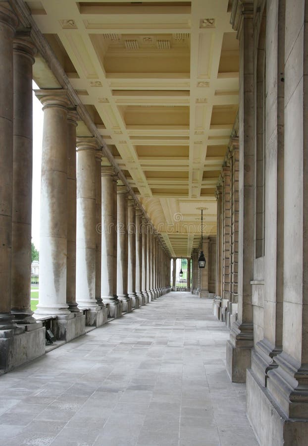 Colonnade In University Of Greenwich Stock Image - Image of campus ...