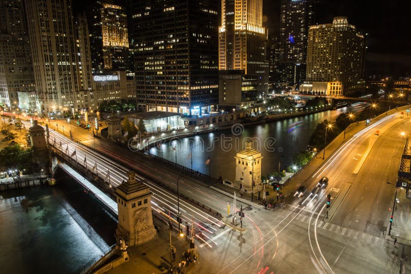 Chicago bridge editorial photography. Image of contemporary - 32974147
