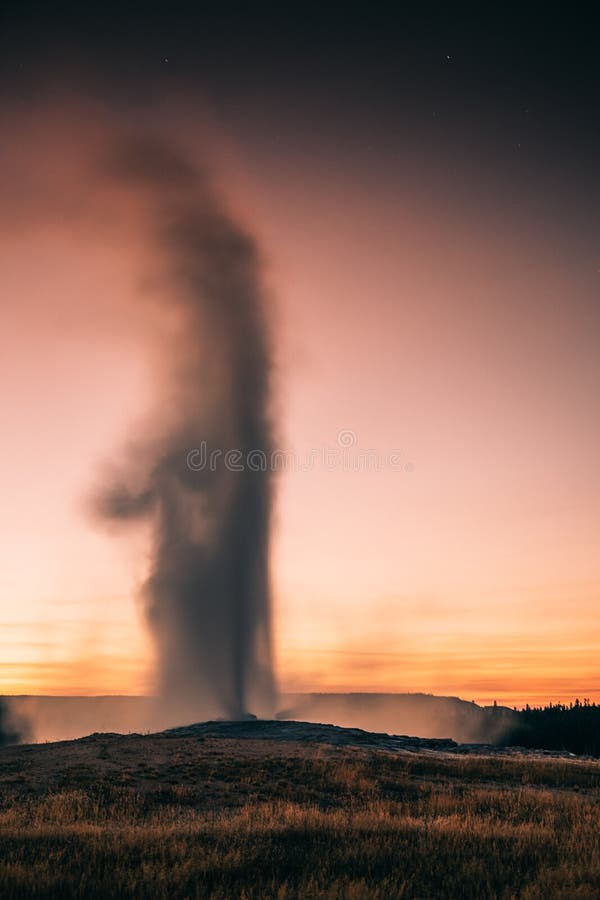 The Long Exposure of the Old Faithful Stock Image - Image of blue ...
