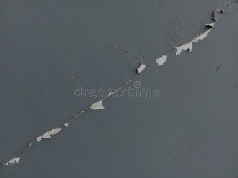 Long and Narrow Cracking, Splitting, Opening or Breakage in an Ash ...