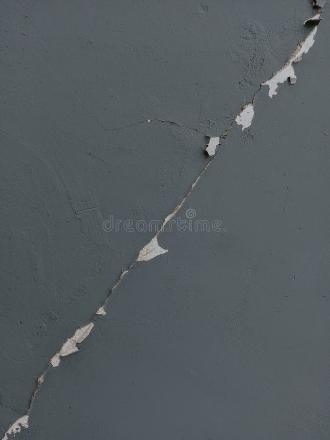 Long Narrow Cracking Splitting Wall Stock Photos - Free & Royalty-Free ...