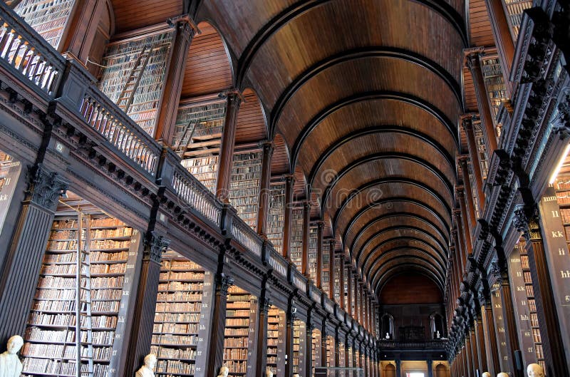 The Long Room in the Old Library at Trinity College Dublin Editorial ...