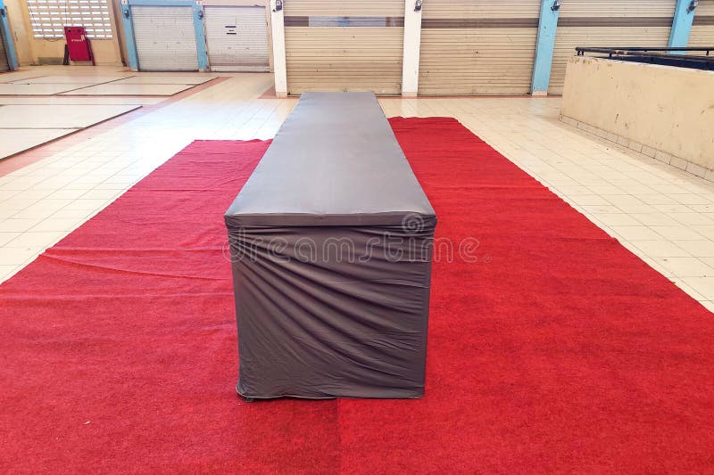 Long Table on the Floor with a Deep Red Mat, Room Stock Photo - Image ...