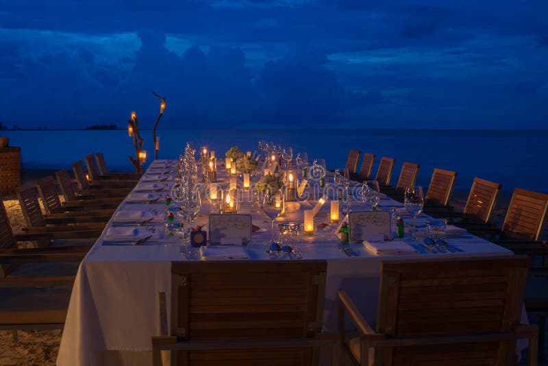 Long Table Wedding Dinner Setup on the Beach. Stock Image - Image of ...