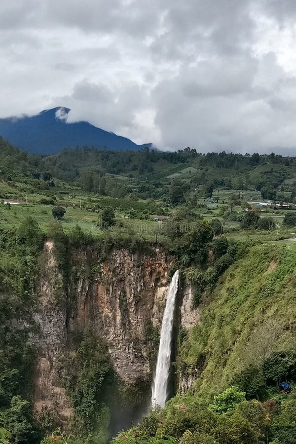 Long View of Sipiso Piso Waterfall Stock Image - Image of long, water ...