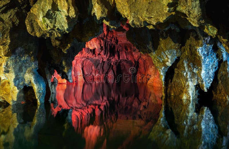 Water cave entrance stock photo. Image of cove, nature - 11133508