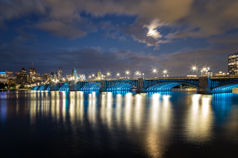 Longfellow Bridge at Night stock image. Image of light - 177283267