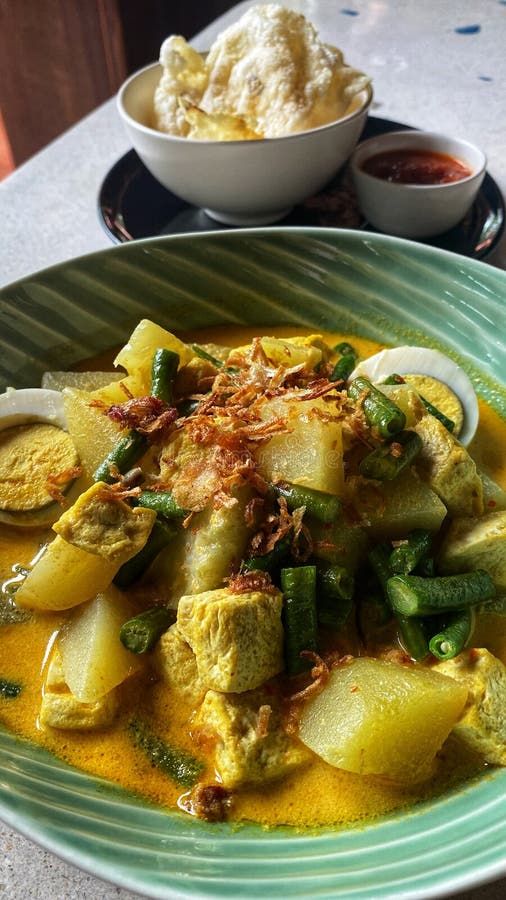 Lontong Sayur Traditional Indonesian Cuisine Stock Image - Image of ... Lontong Sayur Traditional Indonesian Cuisine Stock Image - Image of ...