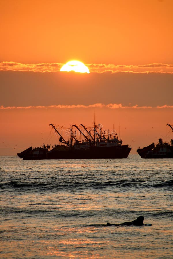 Look Sunset Beach Sea Nature Enjoy Surf Editorial Image - Image of ...