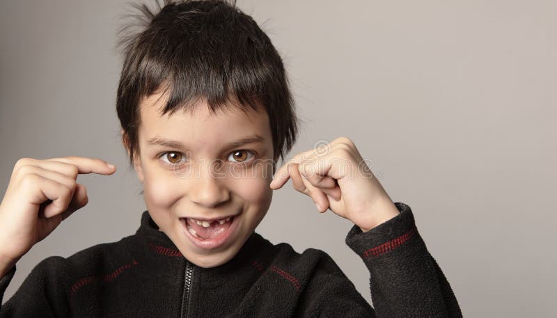 Look At This Teeth Picture. Image: 8194397