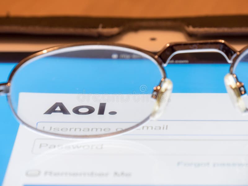 Looking at Aol editorial photography. Image of copyspace - 52611952