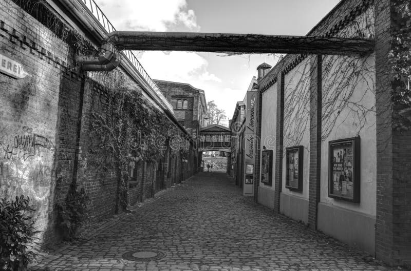 Back Alley Of House at Angelina Varley blog