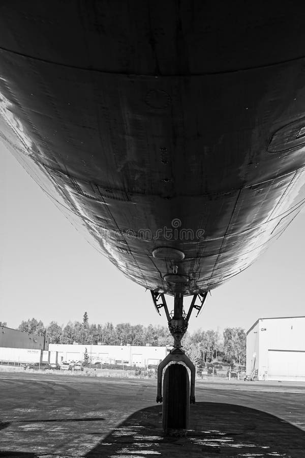 Aircraft Nose Wheel editorial image. Image of aircraft - 22598935