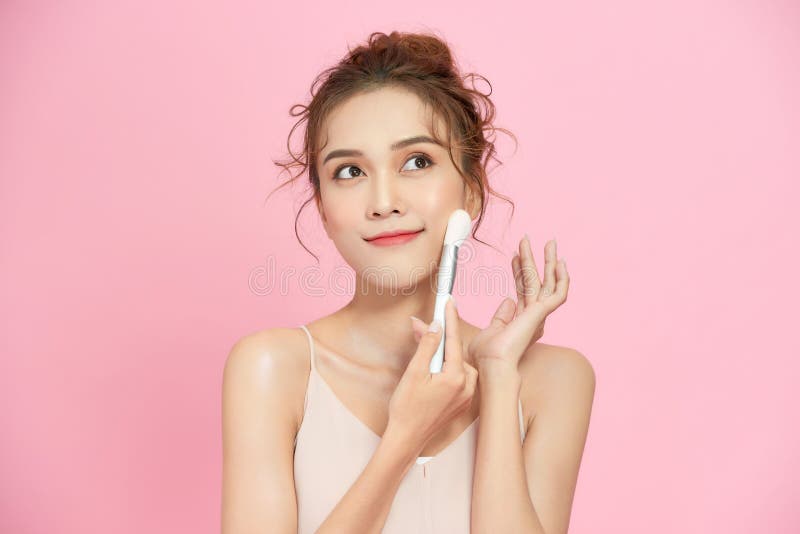 Looking Good and Feeling Great. Studio Portrait of a Handsome Young Man ...