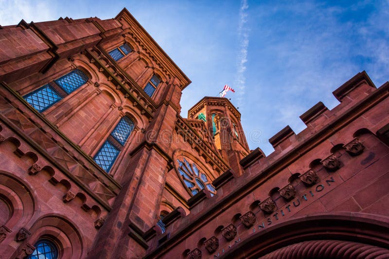 Smithsonian Castle Washington DC Editorial Image - Image of artifacts ...