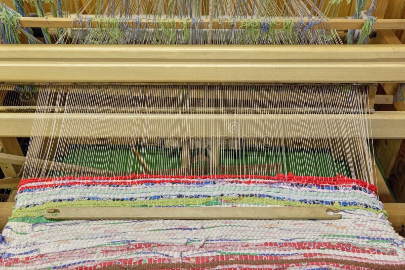130 Old Fashioned Weaving Loom Stock Photos - Free & Royalty-Free Stock ...