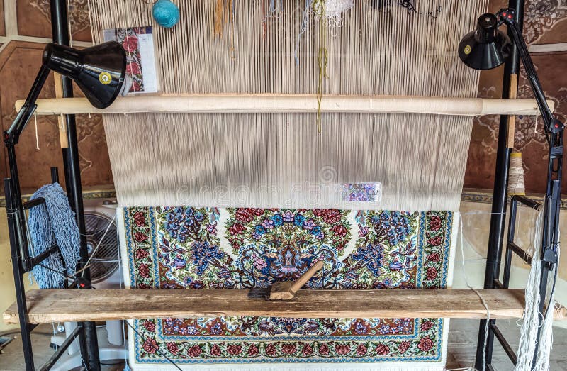 Loom in Kashan, Iran stock image. Image of carpeting - 273200613