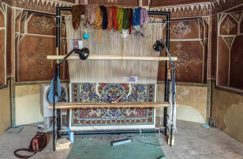 Loom in Kashan, Iran stock image. Image of carpeting - 273200613