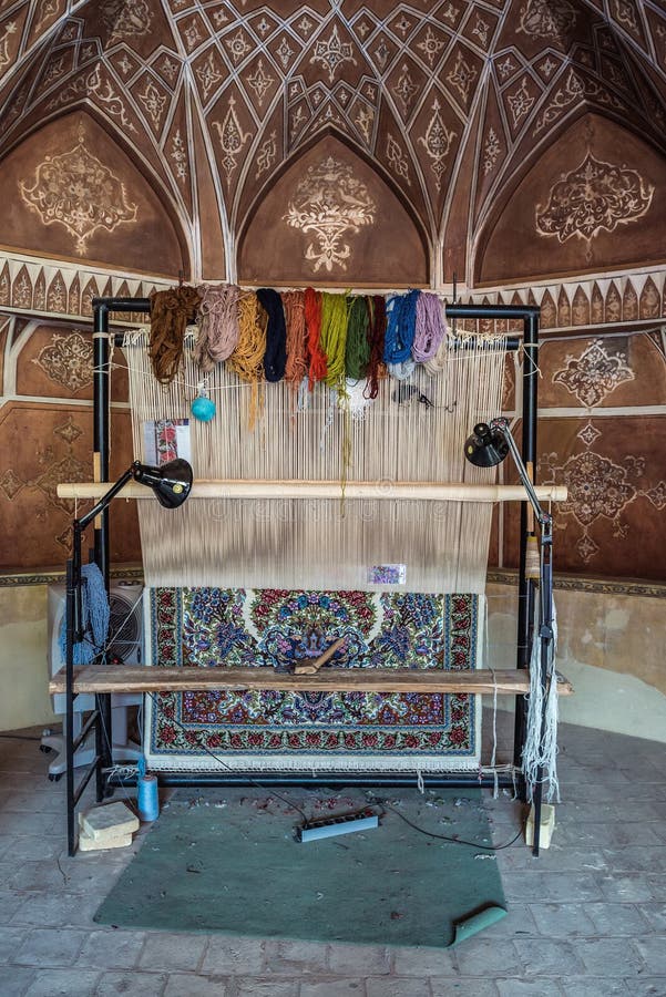 Loom in Kashan, Iran stock image. Image of carpeting - 273200613