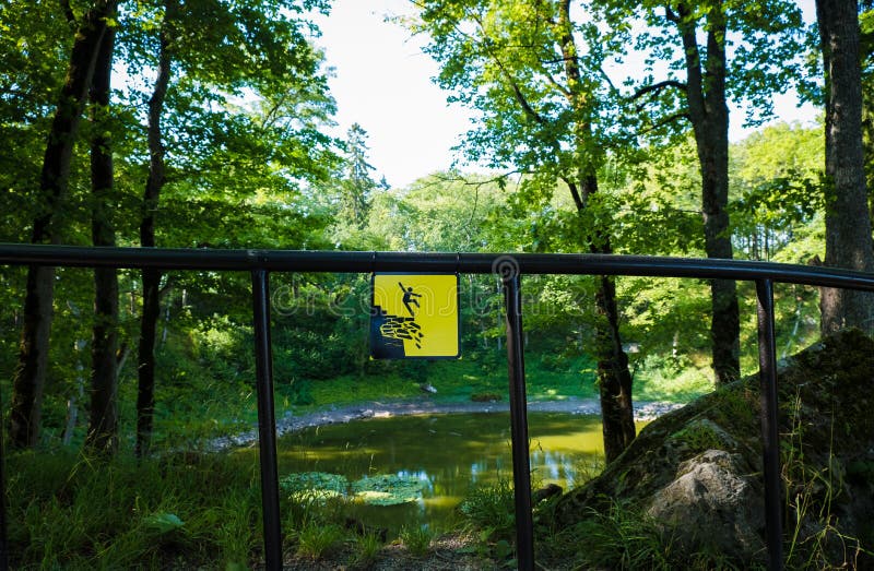 Loose Rocks Sign Stock Photos - Free & Royalty-Free Stock Photos from ...