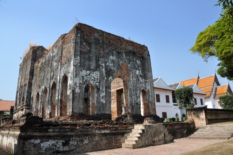 Lop Buri, Thailand: Temple Ruins Stock Photo - Image of phra, ruins ...