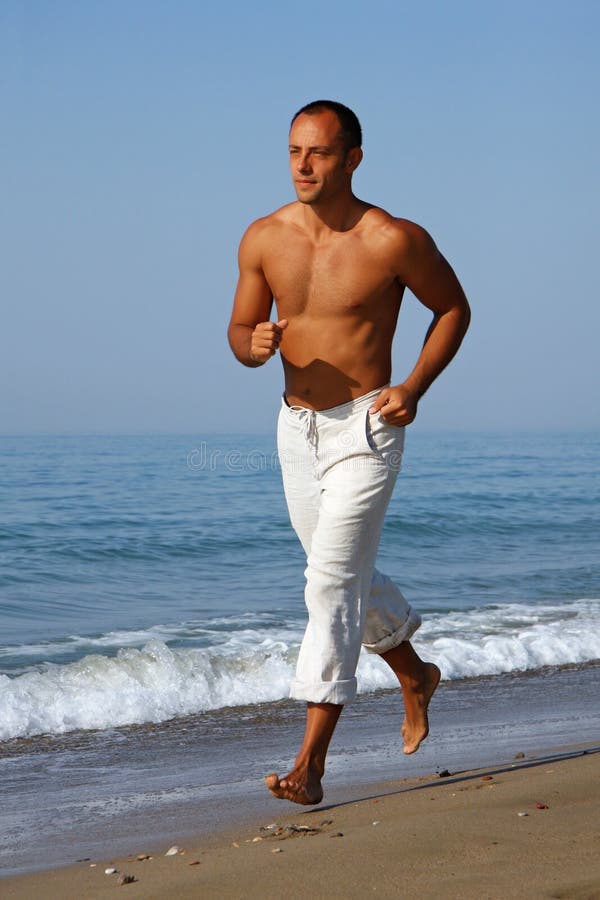 Lopende mens stock foto. Image of buiten, jogger, recreatie - 13062384