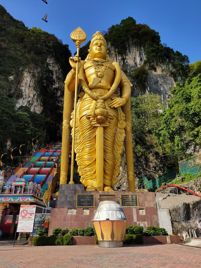 Lord Murugan Statue Batu Caves Editorial Photography - Image of ...