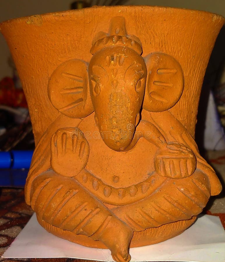 Lord Shri Ganesha Mud Statue Stock Image - Image of ganesha, shri ...