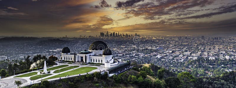 Los Angeles Sunrise Do Parque Grithith Imagem de Stock - Imagem de ...