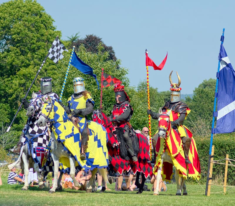 Los Caballeros De La Inglaterra Real. Despertar Medieval Foto de ...