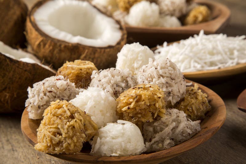 Los Cocadas Peruanos, Un Postre Tradicional Del Coco Vendieron ...