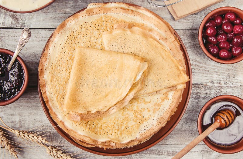 Los Crespones Son Hechos En Casa Crepes Imagen de archivo - Imagen de ...