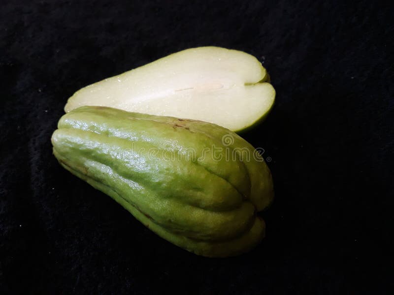 Xuxu imagen de archivo. Imagen de sabio, berenjena, cocinero - 78371435