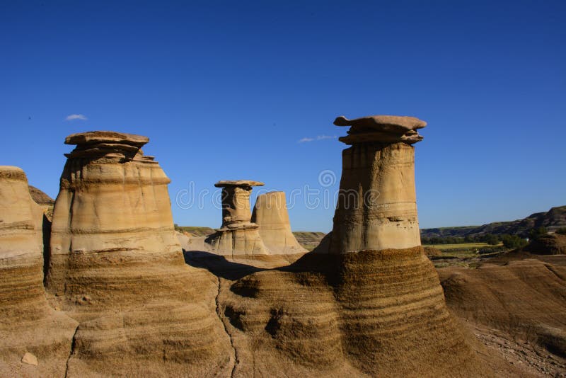 Hoodoos Drumheller Alberta Canada Imagen de archivo - Imagen de alberta ...