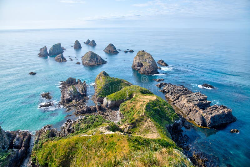 Los Islotes Rocosos Nuggets En Nugget Point En Nueva Zelanda Imagen de ...