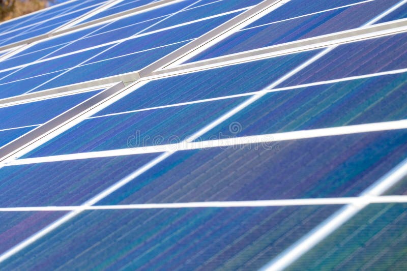 Los Paneles Solares De La Potencia Verde Imagen de archivo - Imagen de ...