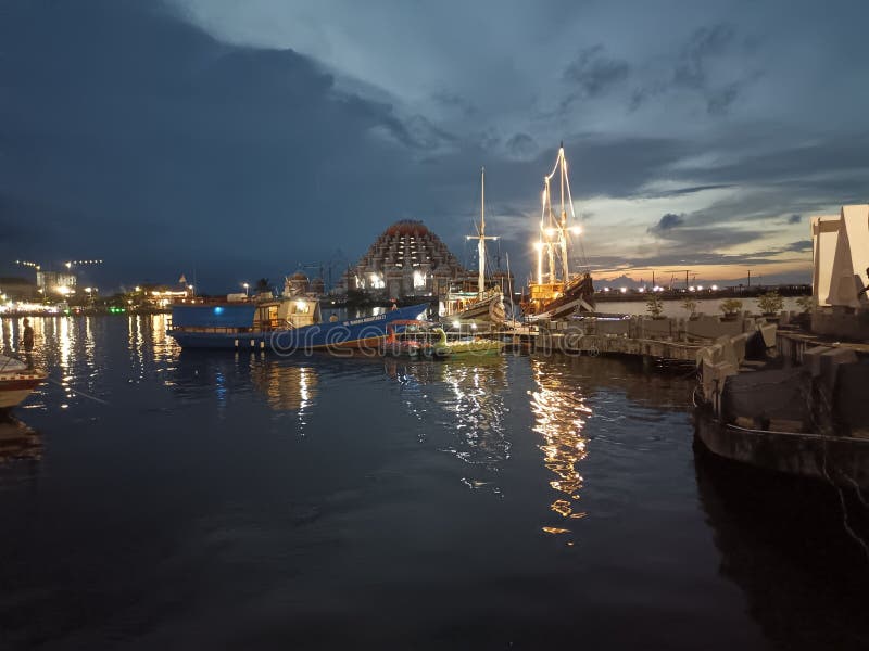 Losari beach makasar editorial image. Image of beach - 270240235