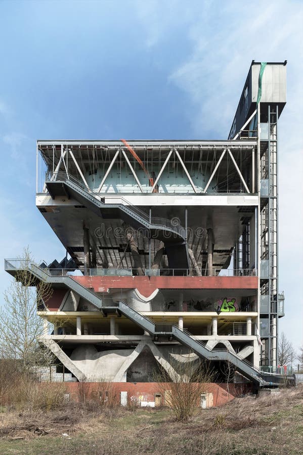 Lost Houses stock image. Image of home, facade, lost - 91311109