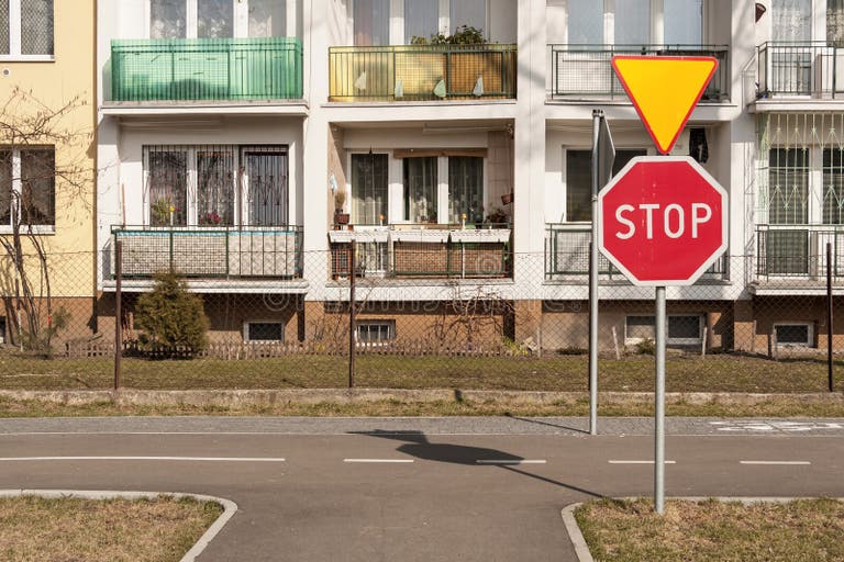 165 Square Shape Road Signs Stock Photos - Free & Royalty-Free Stock ...