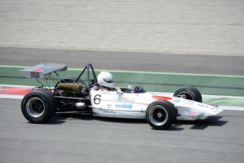 Lotus Formula 2 No Circuito De Monza Imagem de Stock Editorial - Imagem ...