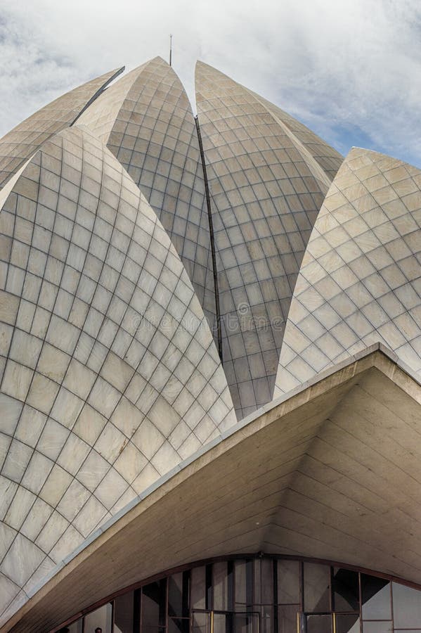 Lotus Temple Detail image stock. Image du religieux, extérieur - 71064513