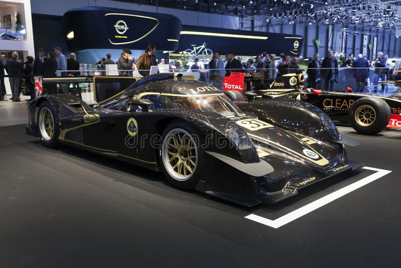 Lotus V8 LMP2 Prototype Race Car Editorial Image - Image of brand, gold ...
