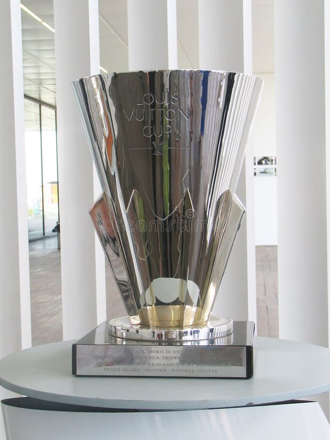 Louis Vuitton cup editorial photo. Image of event, sport - 18846781