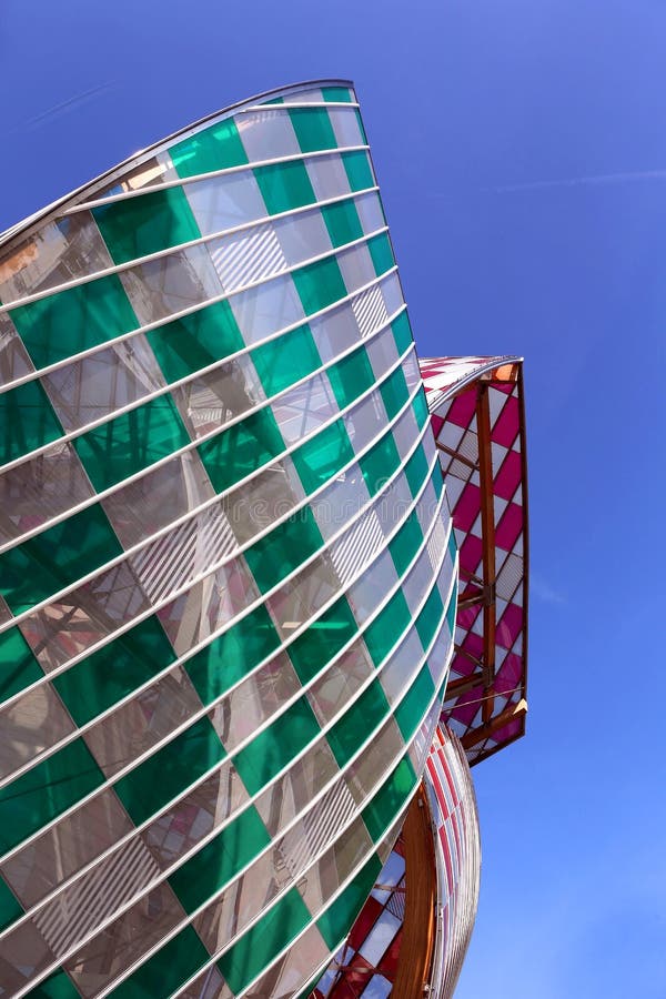 Louis Vuitton Foundation Paris Editorial Photography - Image of ...