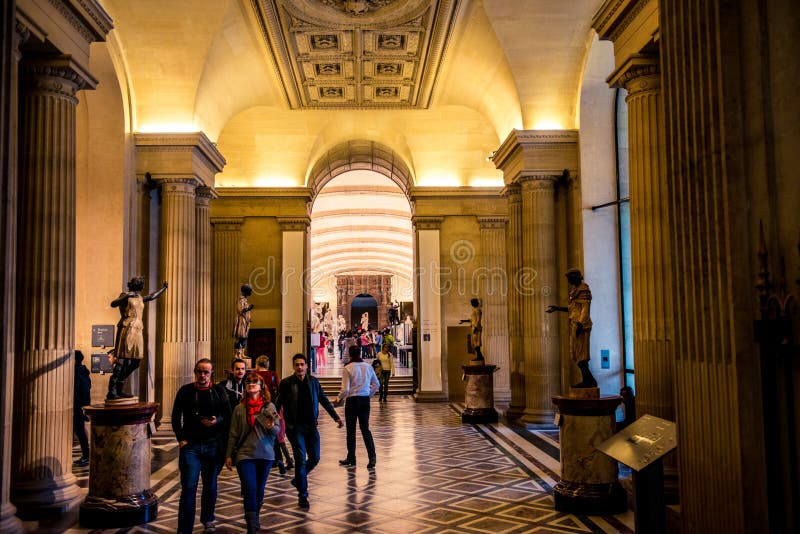 Louvre Museum interior editorial stock image. Image of capital - 79939994