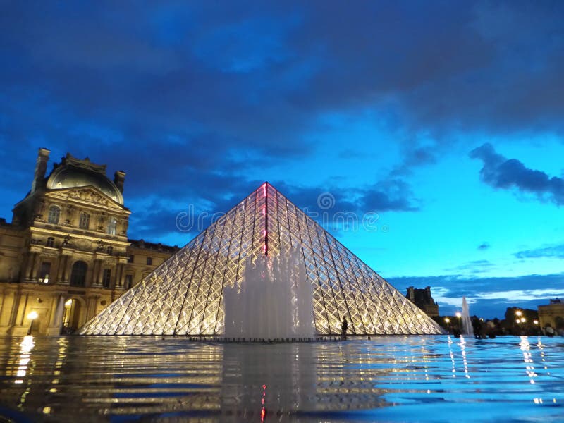 Louvre Pyramid editorial stock image. Image of cloud - 44653494