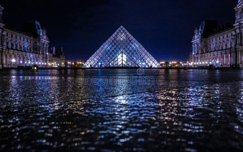 Louvre Pyramid editorial image. Image of landmark, skyline - 181373760